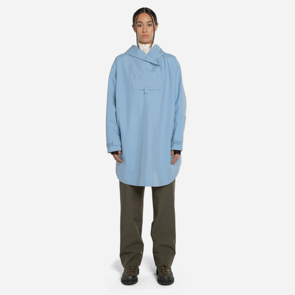 Bergen Poncho - Airy Blue | Blæst